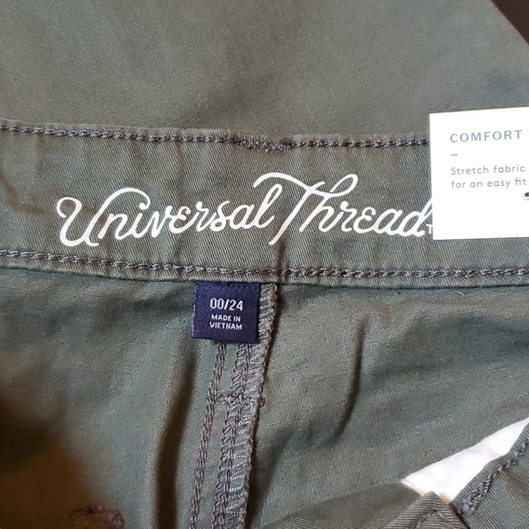 Universal Thread | Pants & Jumpsuits | Universal Thread Mid Rise Girlfriend Crop Pant | Poshmark